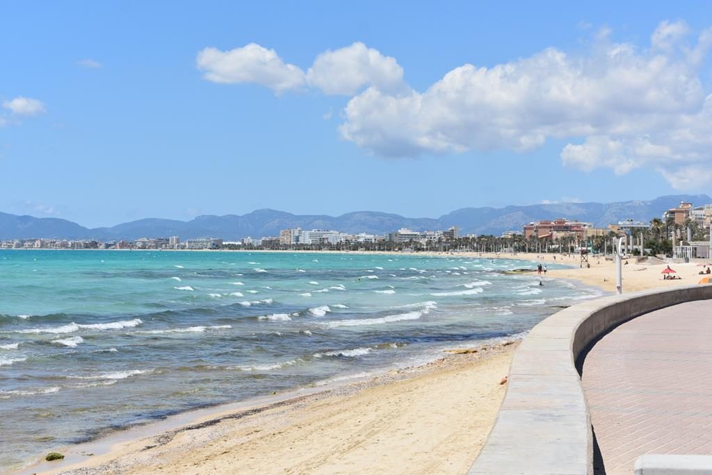 Las playas urbanas de Palma para darse un chapuzón en lo que queda de ...