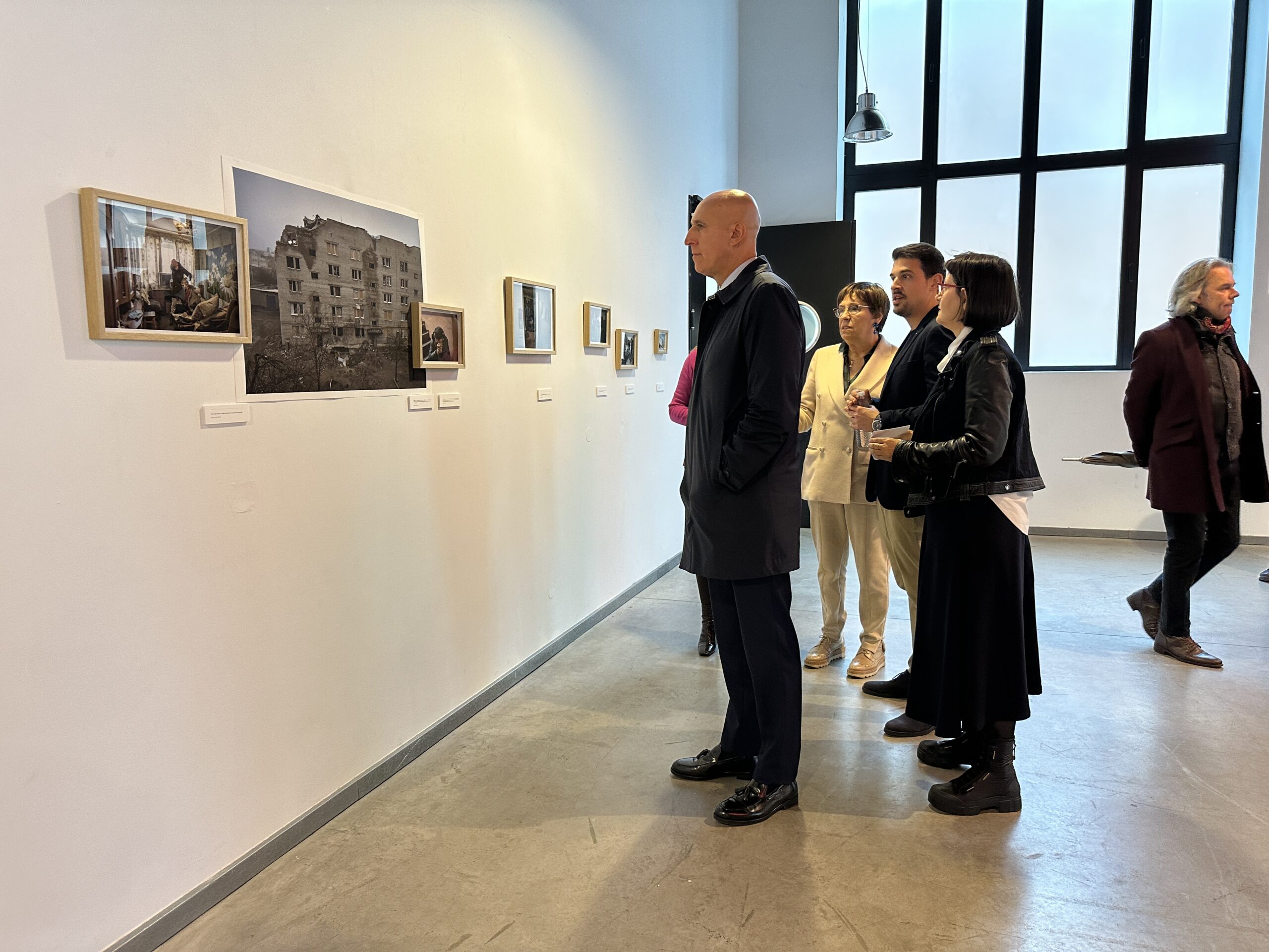 Expositivos 23 reúne en el Palacín de León los trabajos de Leonor B. de ...